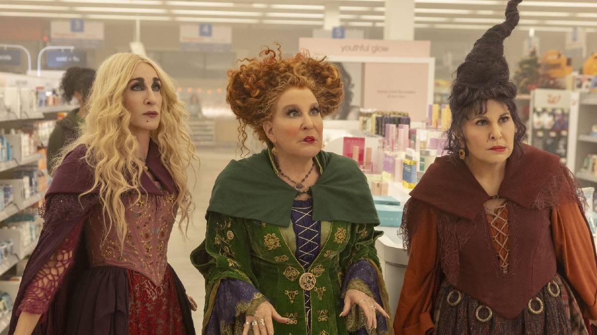 Hocus Pocus 2 Ruins the Sanderson Sisters With Disney's Redemption Arc