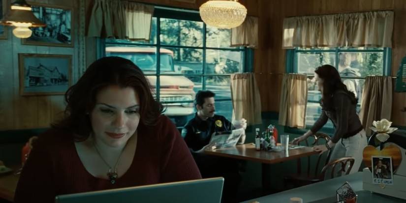 Why Stephenie Meyer's Twilight Cameos Are Perfect Movie Additions