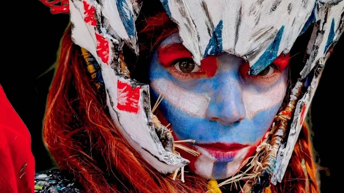 Horizon Forbidden West Fan Creates a Stunning Aloy Cosplay in Tenakth Armor