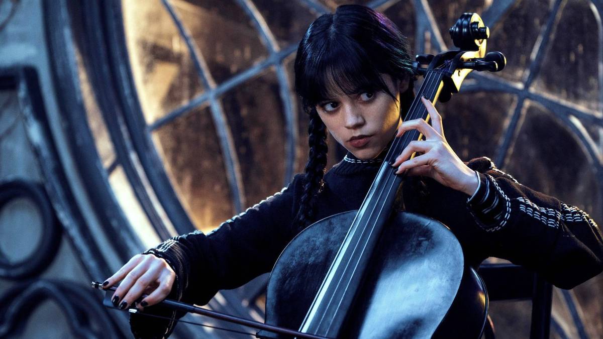 Jenna Ortega Reveals She Studied Original Addams Family Cartoons for ...