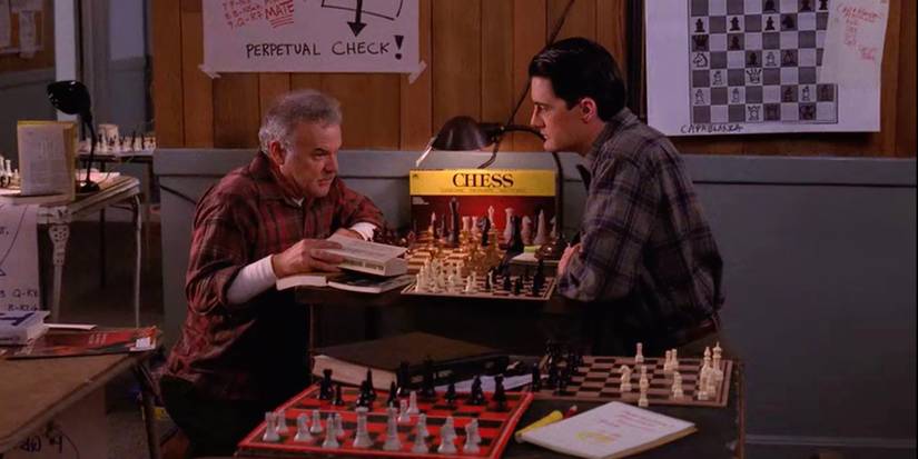 Ted Lasso Shares Similarities with Twin Peaks' Dale Cooper
