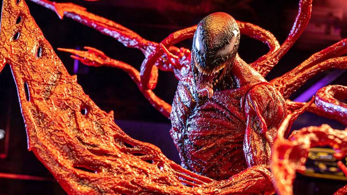 Carnage Figure From Hot Toys Recreates Venom 2's Vicious Villain