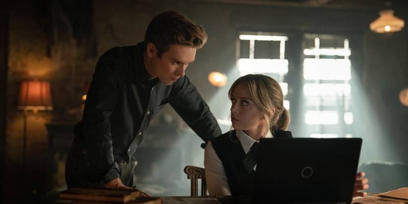 Gotham Knights' Love Triangle Is Doing Its LGBTQ Arc a Major Disservice