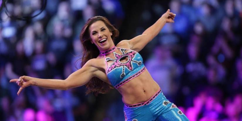 The Greatest Female Wrestlers Of All Time, Ranked