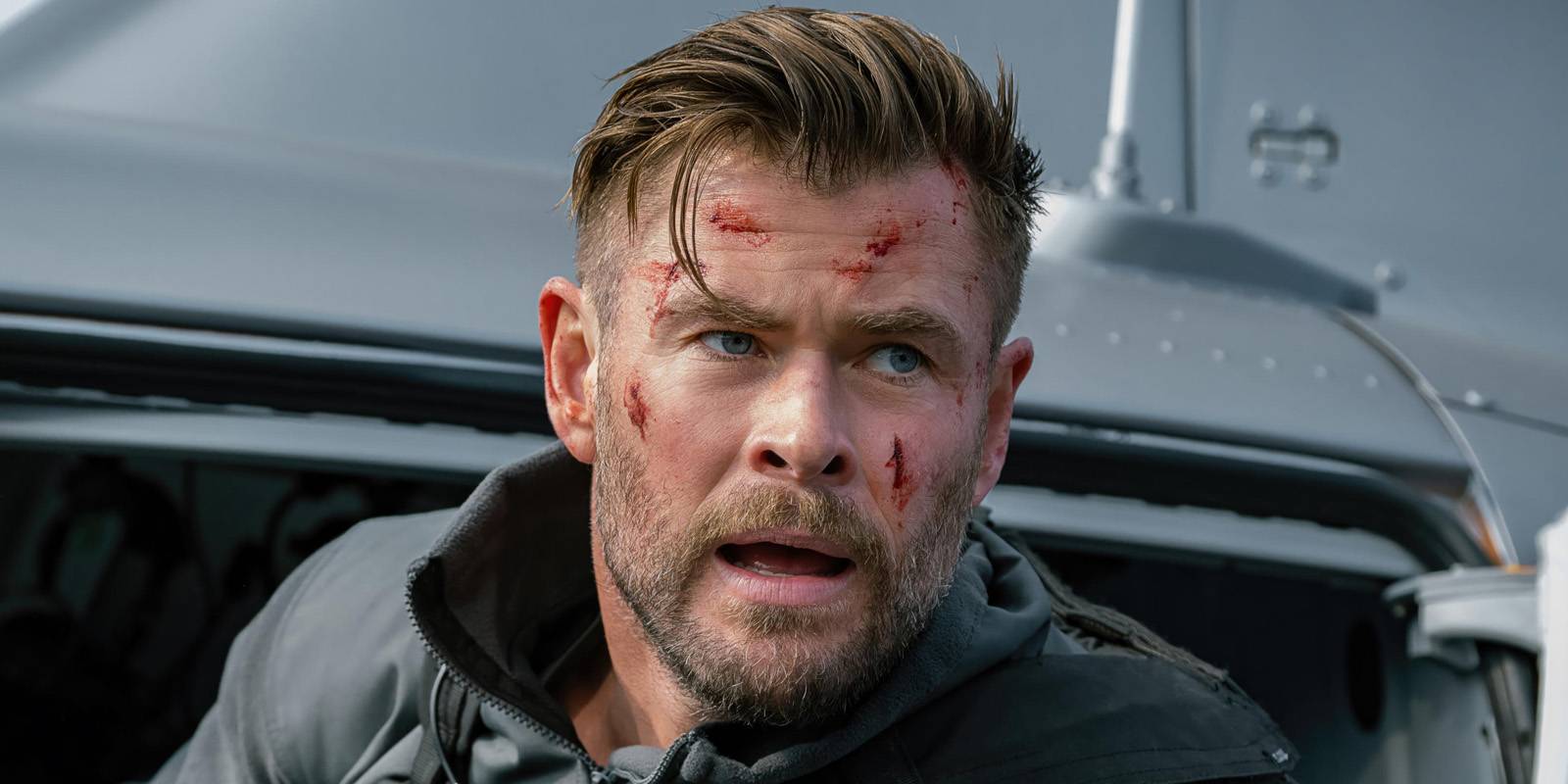 'He Stood Up for a Woman': Halle Berry Praises Chris Hemsworth for ...