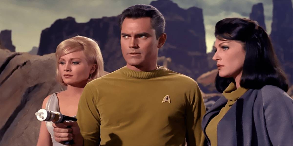 New Star Trek Figure Pays Tribute To Captain Pike