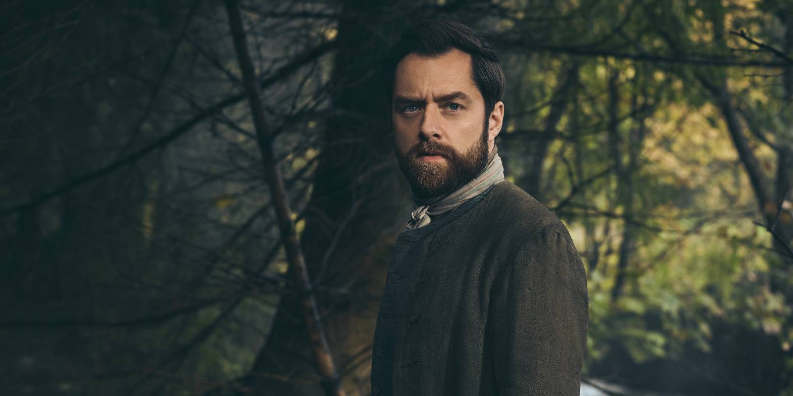 Outlander Extra Recalls Richard Rankin's Revealing Kilt Malfunction
