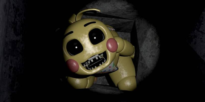 Five Nights At Freddy's: 10 Scariest Animatronics