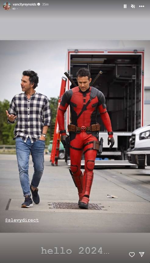 Deadpool 3 Set Photo Reveals New Look at Ryan Reynolds' Return as Wade ...
