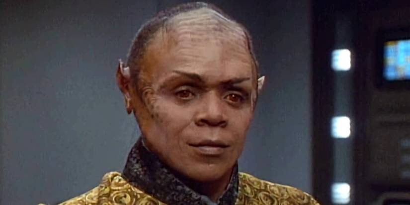 Kate Mulgrew Reveals Her Thoughts on the Tuvix Episode of Star Trek ...