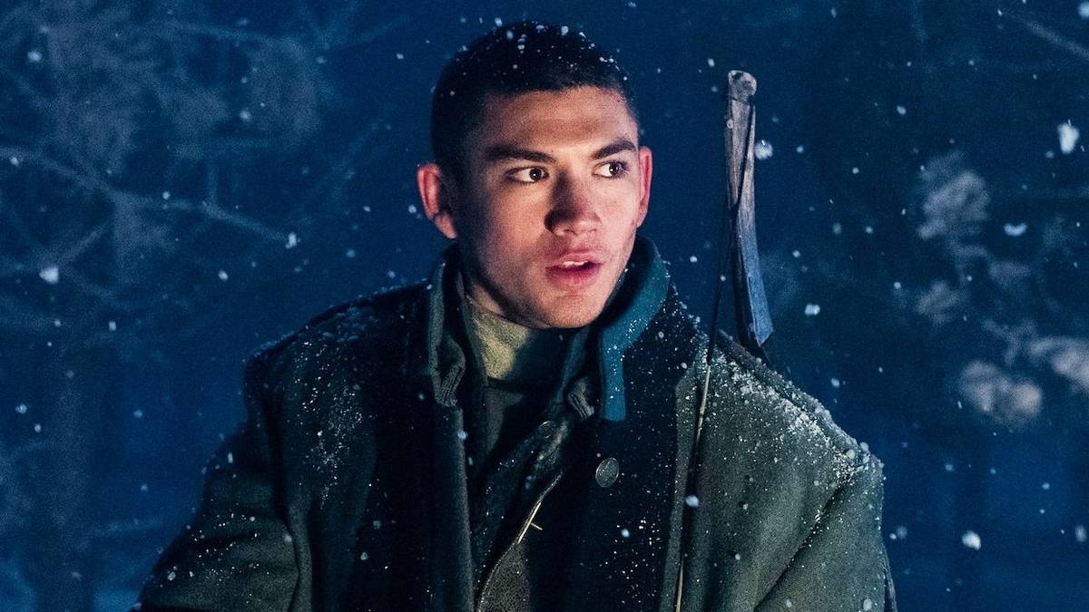 'It's Amazing': Shadow and Bone Star Addresses Fan Campaigns to Revive ...