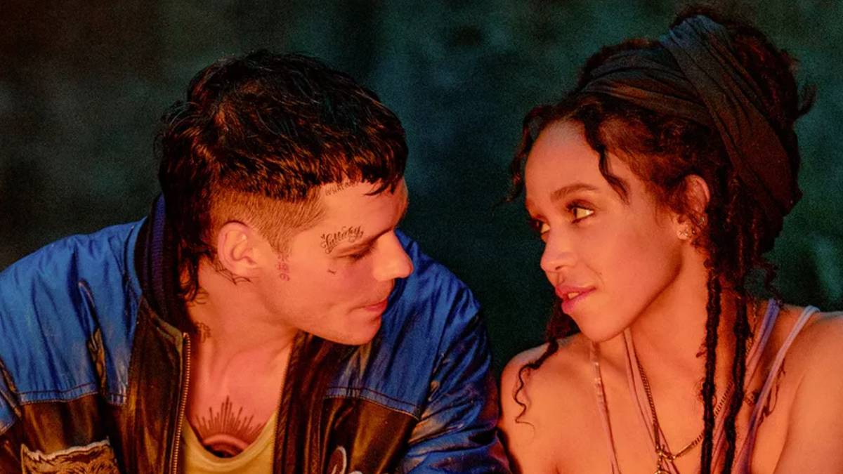 The Crow Director Reveals How Bill Skarsgard and FKA twigs Landed Eric ...