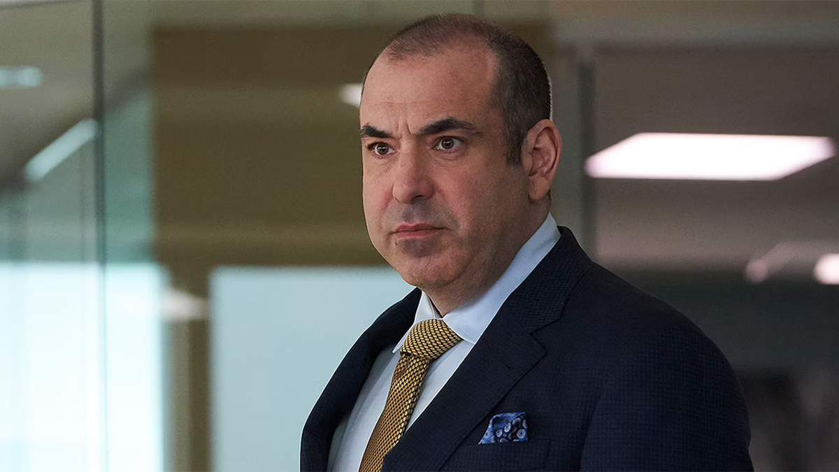 Amid Renewal Uncertainty, Suits' Louis Litt Heads to LA in New Teaser ...