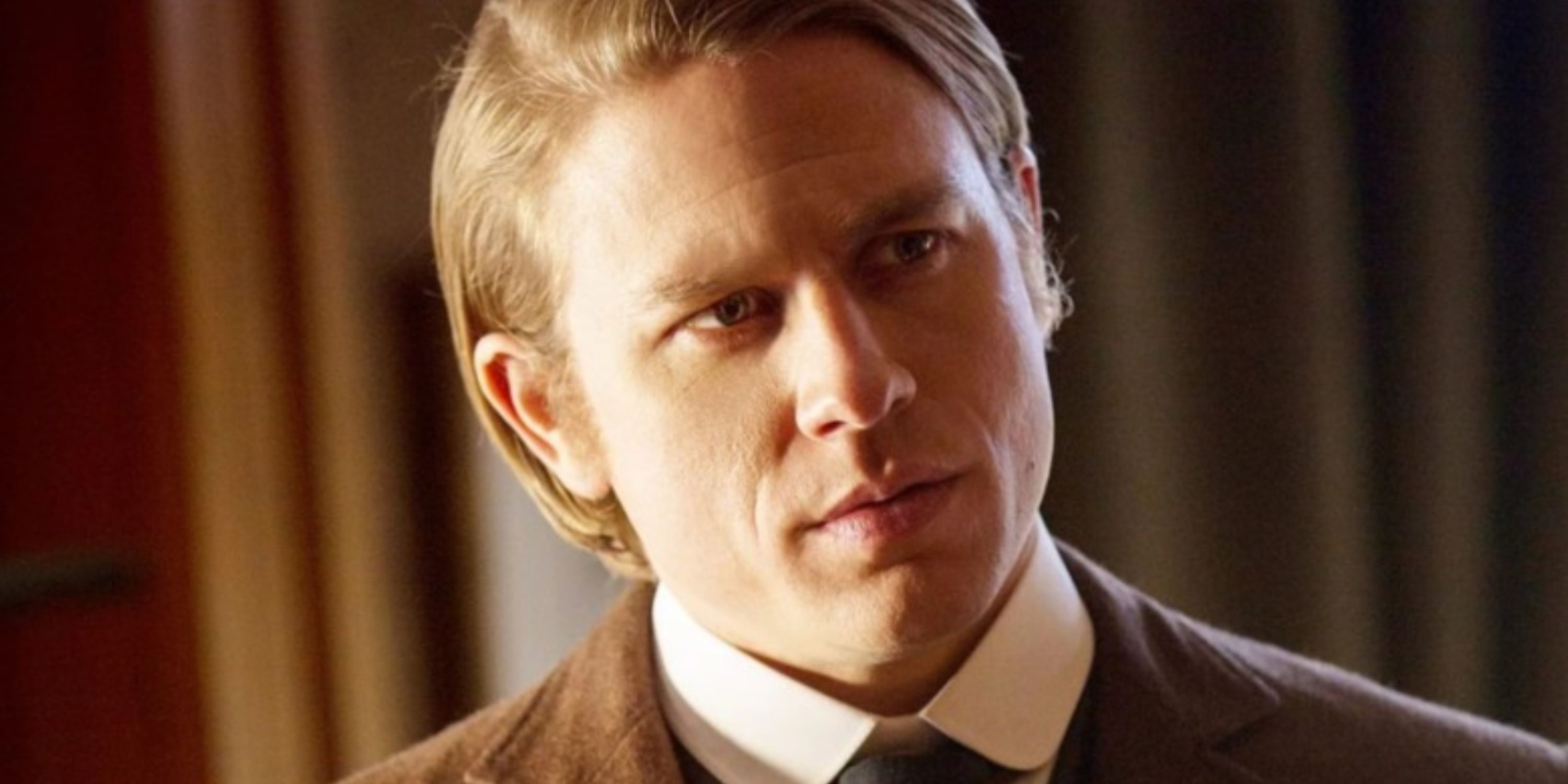 Charlie Hunnam's Crimson Peak Remains a Misunderstood Masterpiece 10 ...