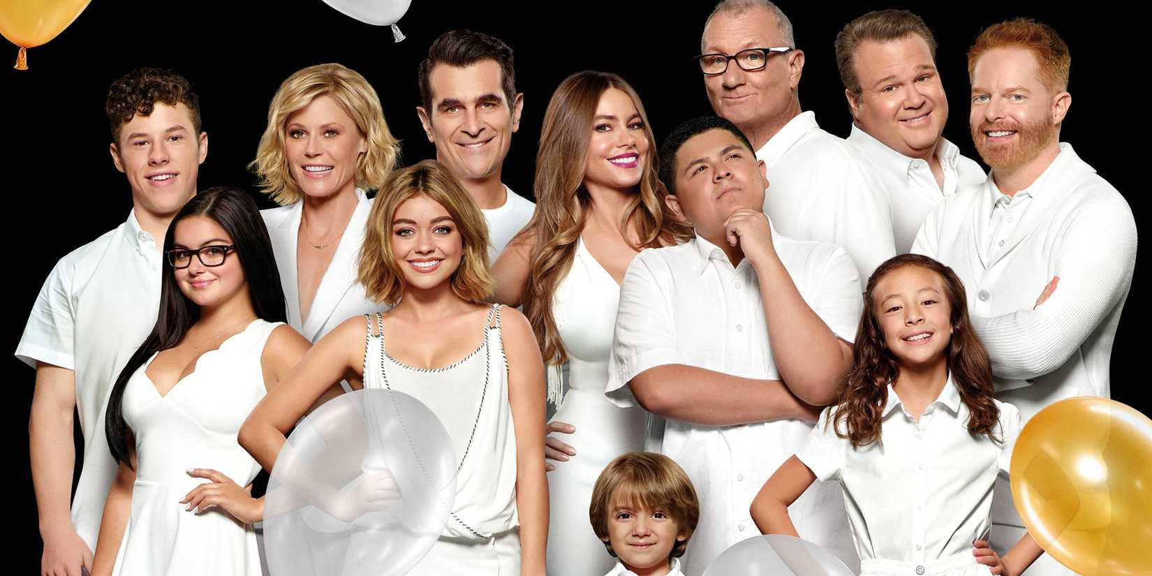 10 Funniest Sitcom Casts of All Time, Ranked