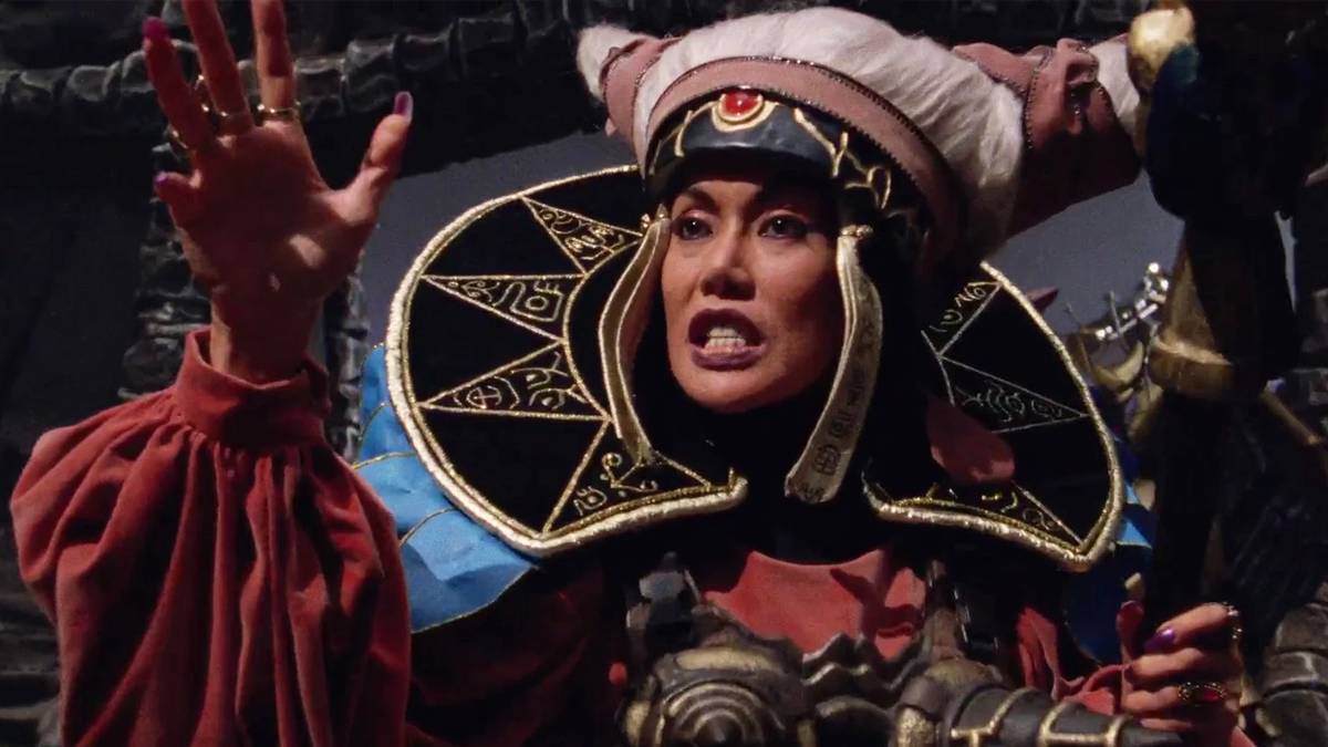 The Power Rangers’ Original Nemesis Is Losing Control of Her Powers ...