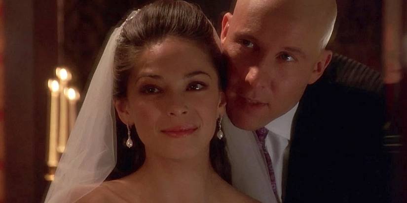 10 Wildest Plot Twists on Smallville