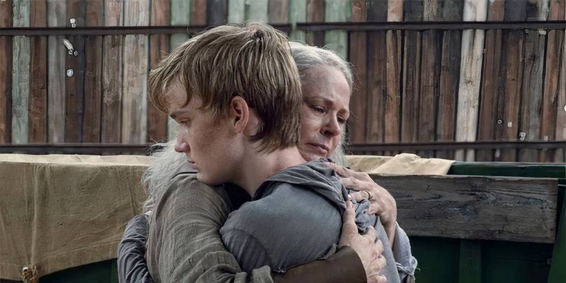 10 Character Deaths In The Walking Dead Universe That Almost Killed the ...