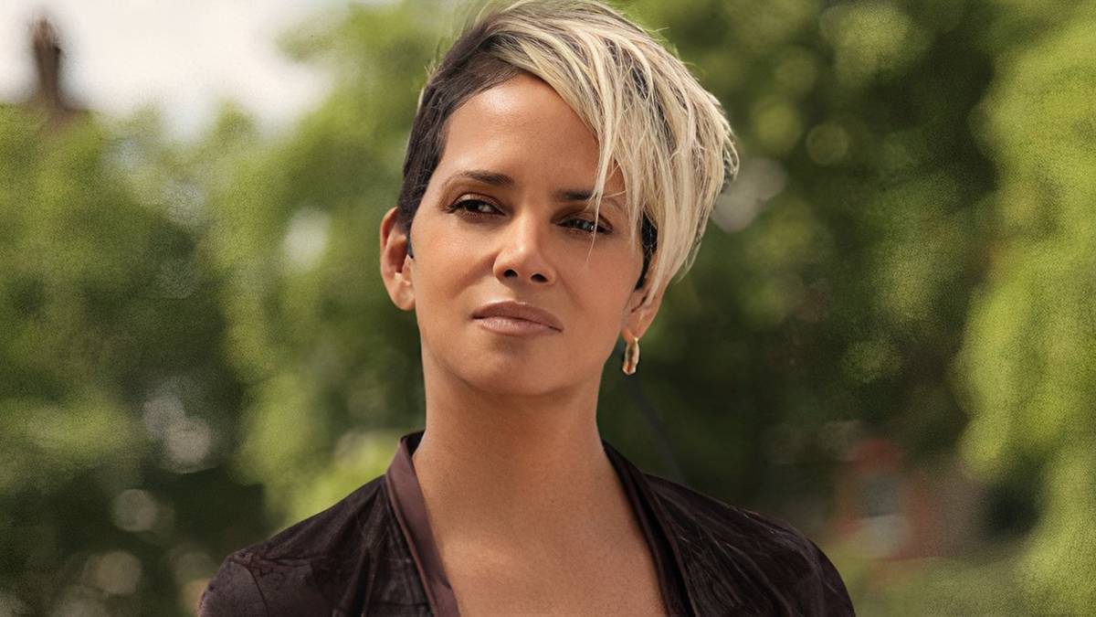 Halle Berry Claims Major Movie Opportunities "Are So Limited" for Her ...