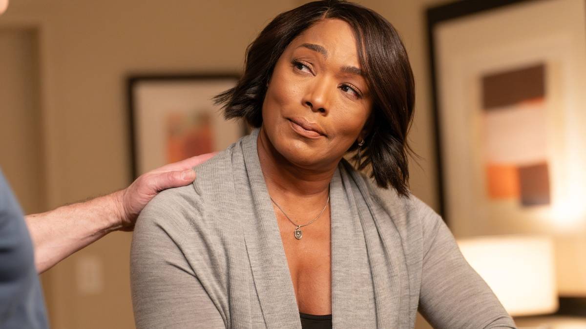 9-1-1 Is Officially Jumping the Shark (& Breaking a Big Season 9 Promise)