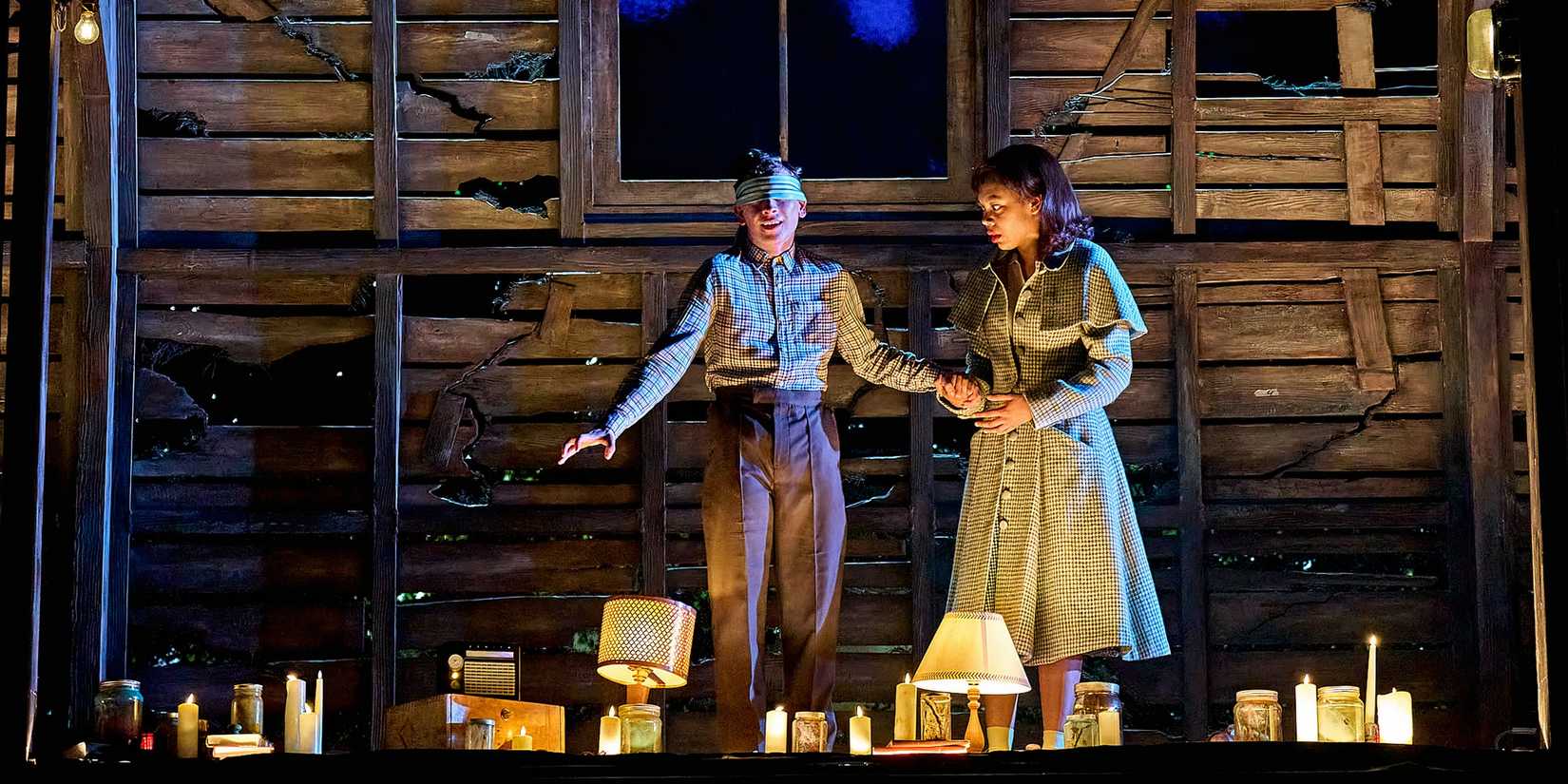 Stranger Things' New November 6 Mystery Just Changed a Key Piece of ...