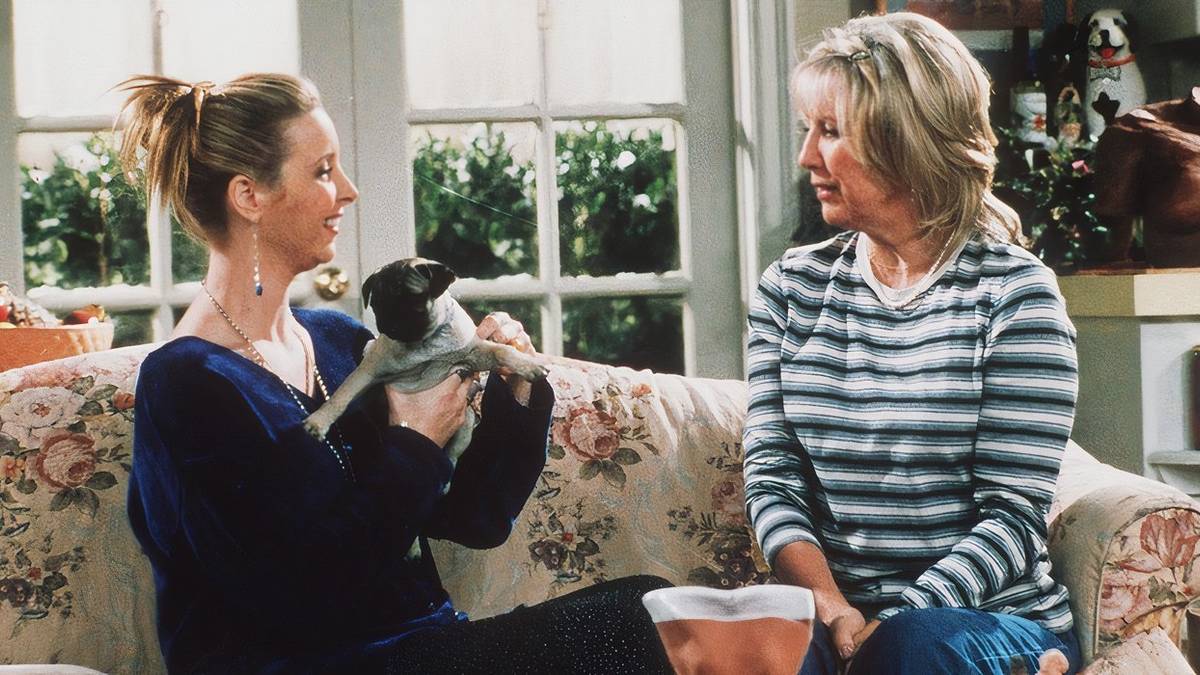 'Comedic Acting Genius': Lisa Kudrow Pays Tribute Friends Mom Teri Garr