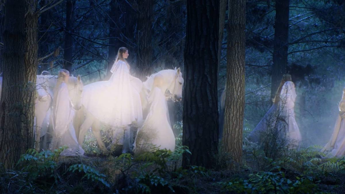 This Extended Edition Scene Referenced One of The Lord of the Rings ...