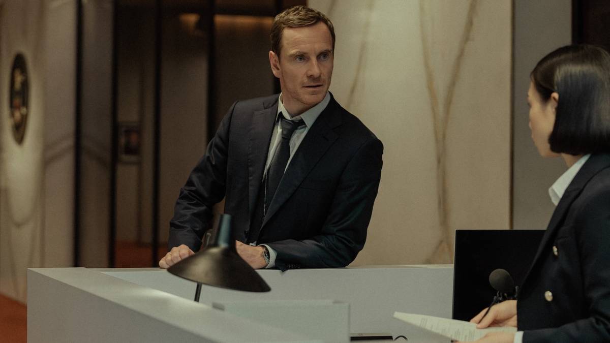 This 2024 Spy Series Proves the 007 Franchise Already Has the Perfect ...
