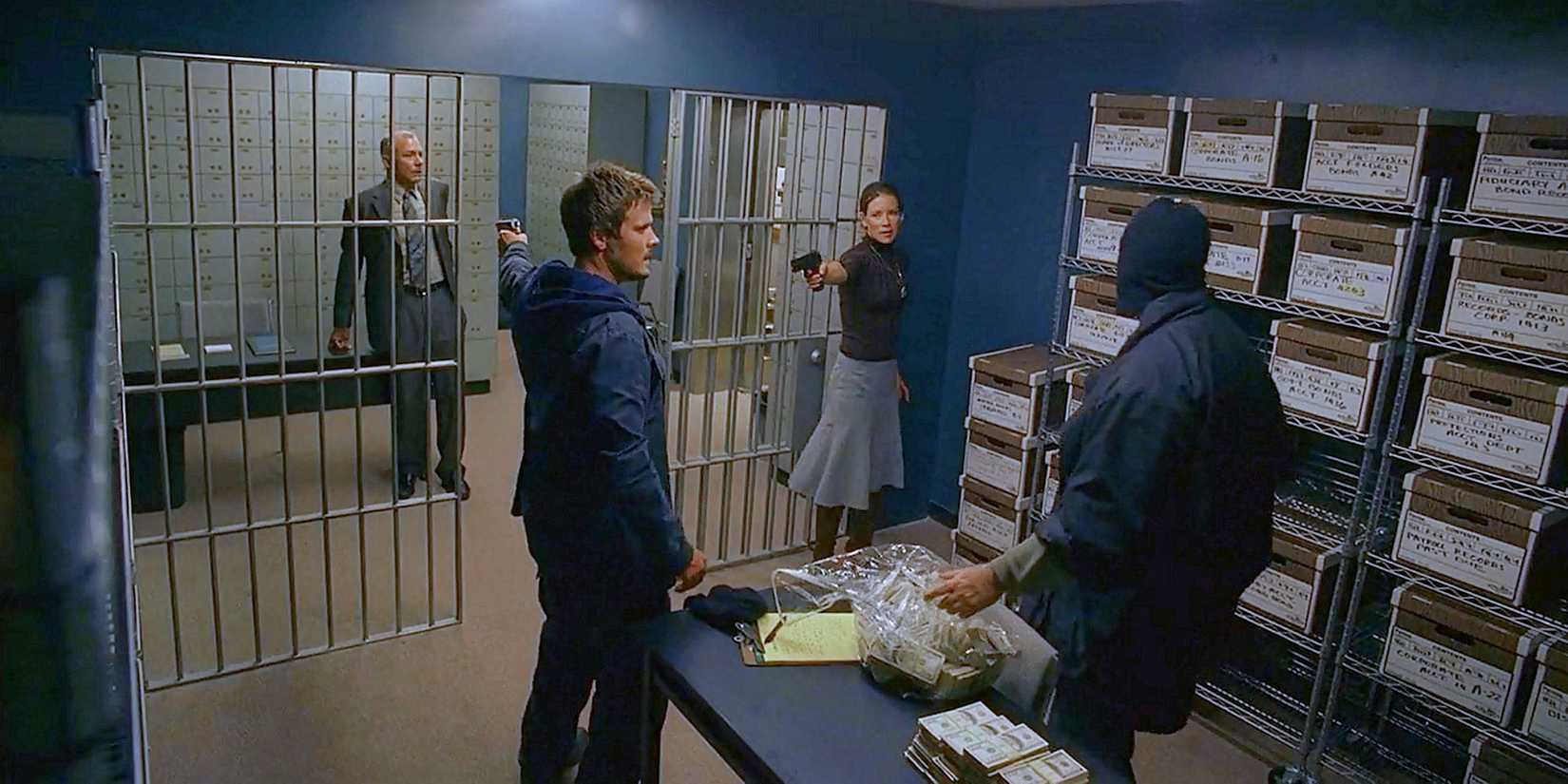 10 Mistakes That Still Haunt Lost 21 Years Later