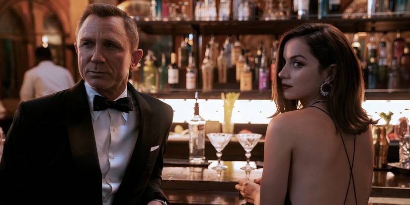 No Time to Die Secretly Set Up a Way for Daniel Craig’s James Bond to ...