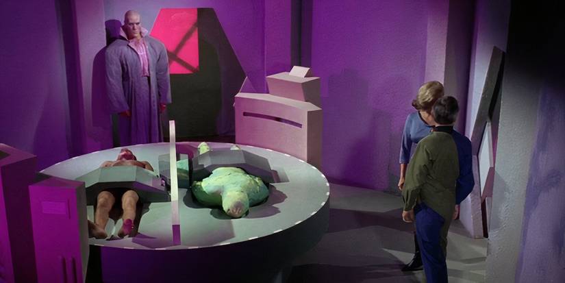 10 Dark Star Trek: TOS Episodes That Are More Horror Than Sci-Fi