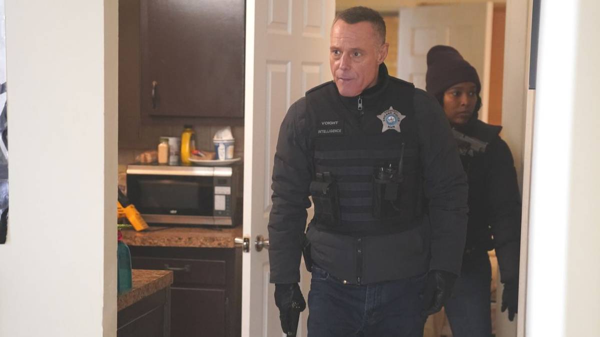 Chicago PD Season 12, Episode 15 Review: Voight and Chapman Have a Problem