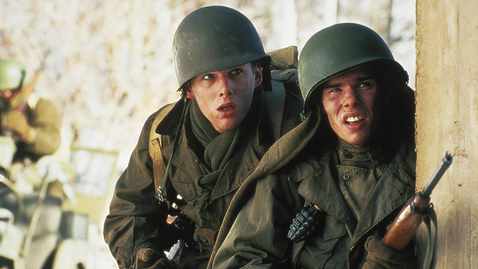 A Young Ethan Hawke Stole the Show in This 33-Year-Old WWII Movie With ...