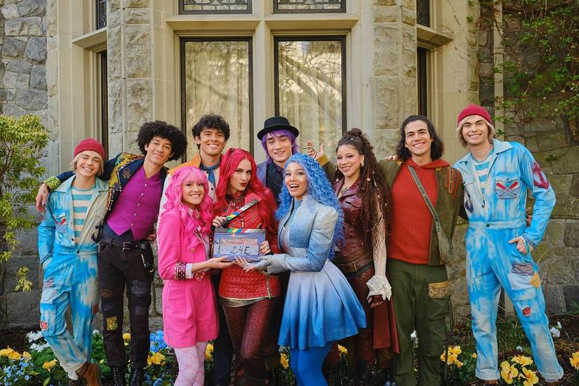 Disney's Descendants 5 Starts Filming, First Look at Cast Revealed in ...