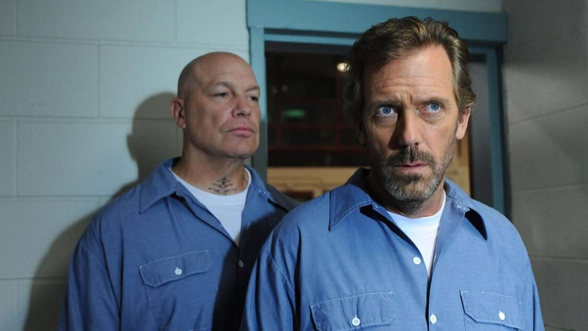 House's Hugh Laurie Defends Hit Show From Same-Narrative Criticism ...