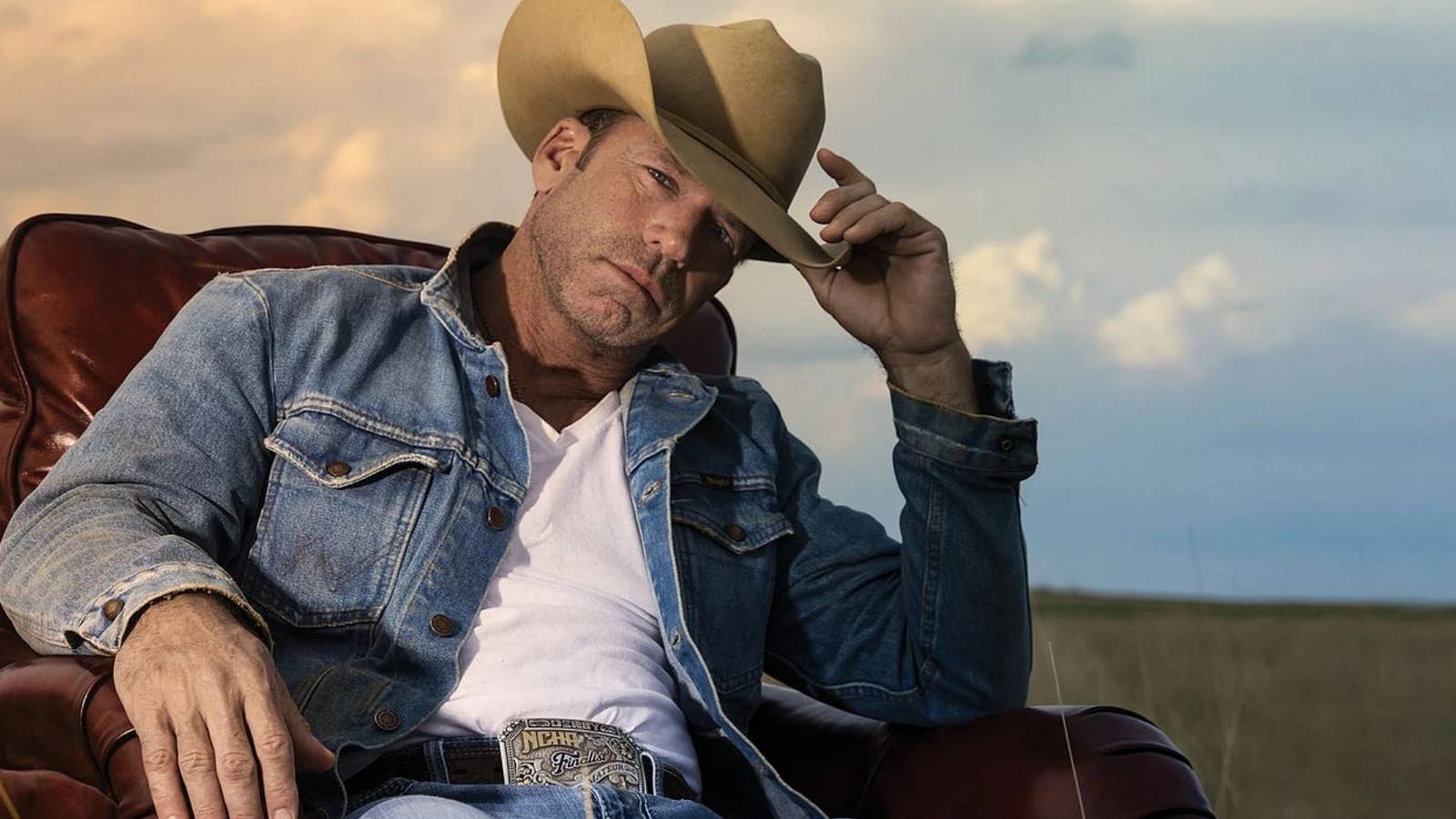 23 Years Before Yellowstone, Taylor Sheridan Showed Up in 1 of TV’s ...