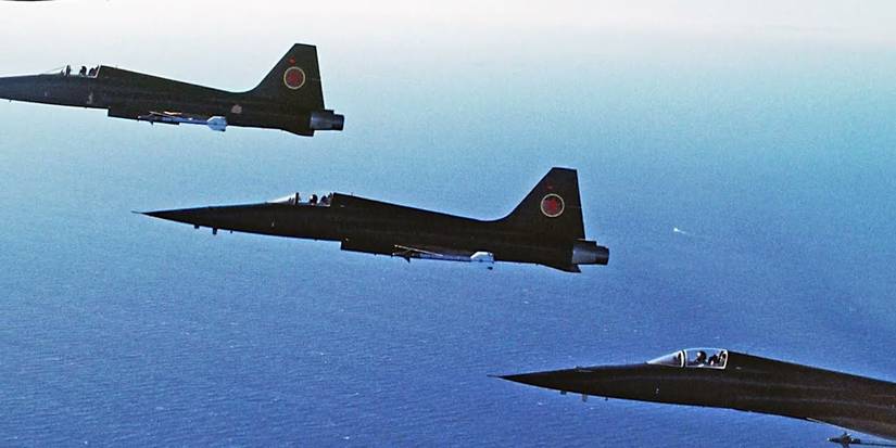 Top Gun Got 1 Major Detail About the US Navy Wrong on Purpose, & It ...