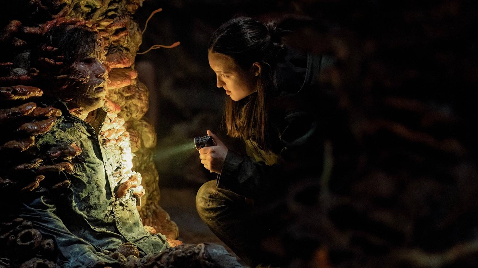 When Do Spores Show Up in The Last of Us? The Long-Awaited Stage of ...