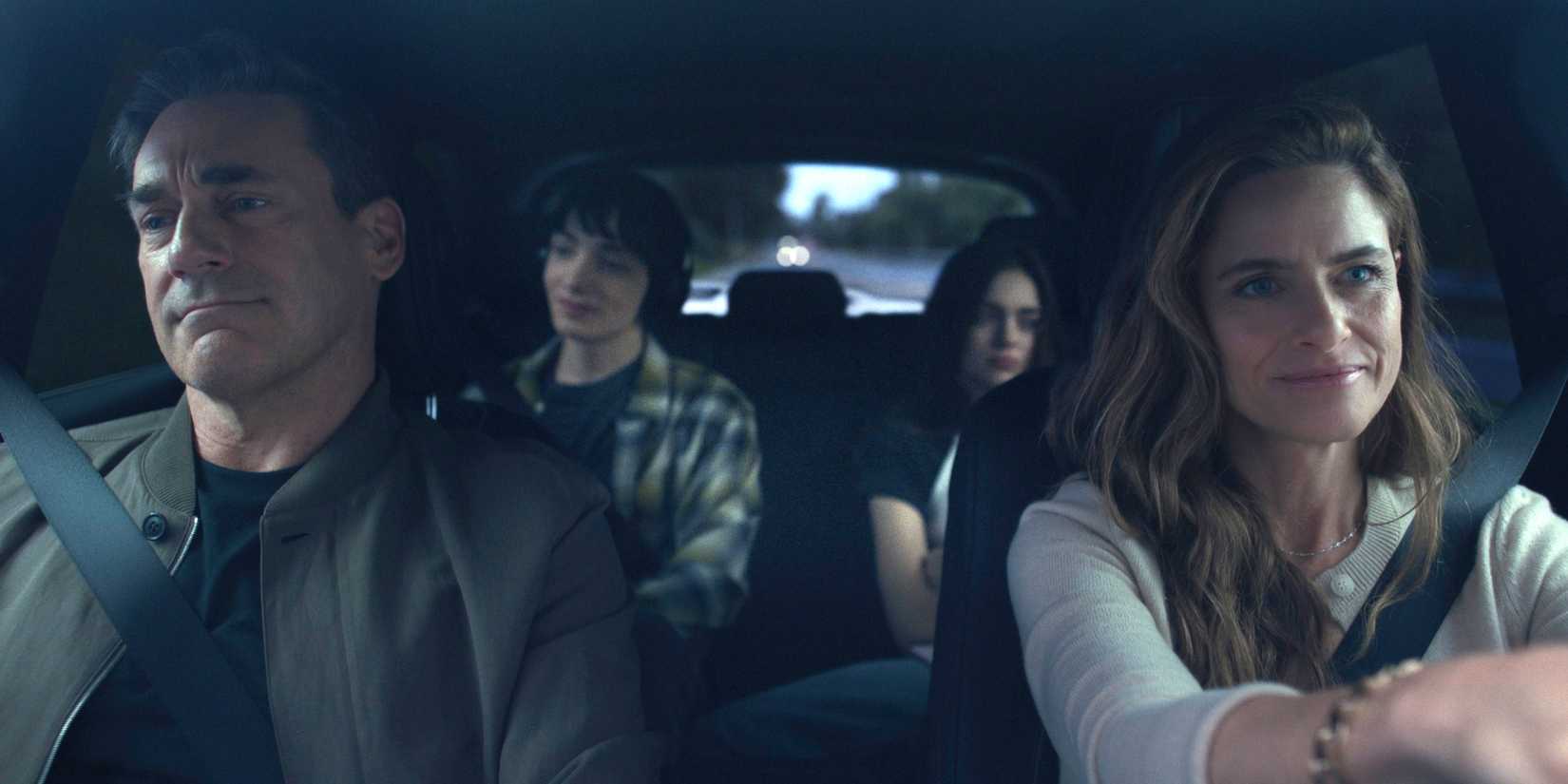 'The Difference Is Extreme': Your Friends & Neighbors Cast on Apple Drama