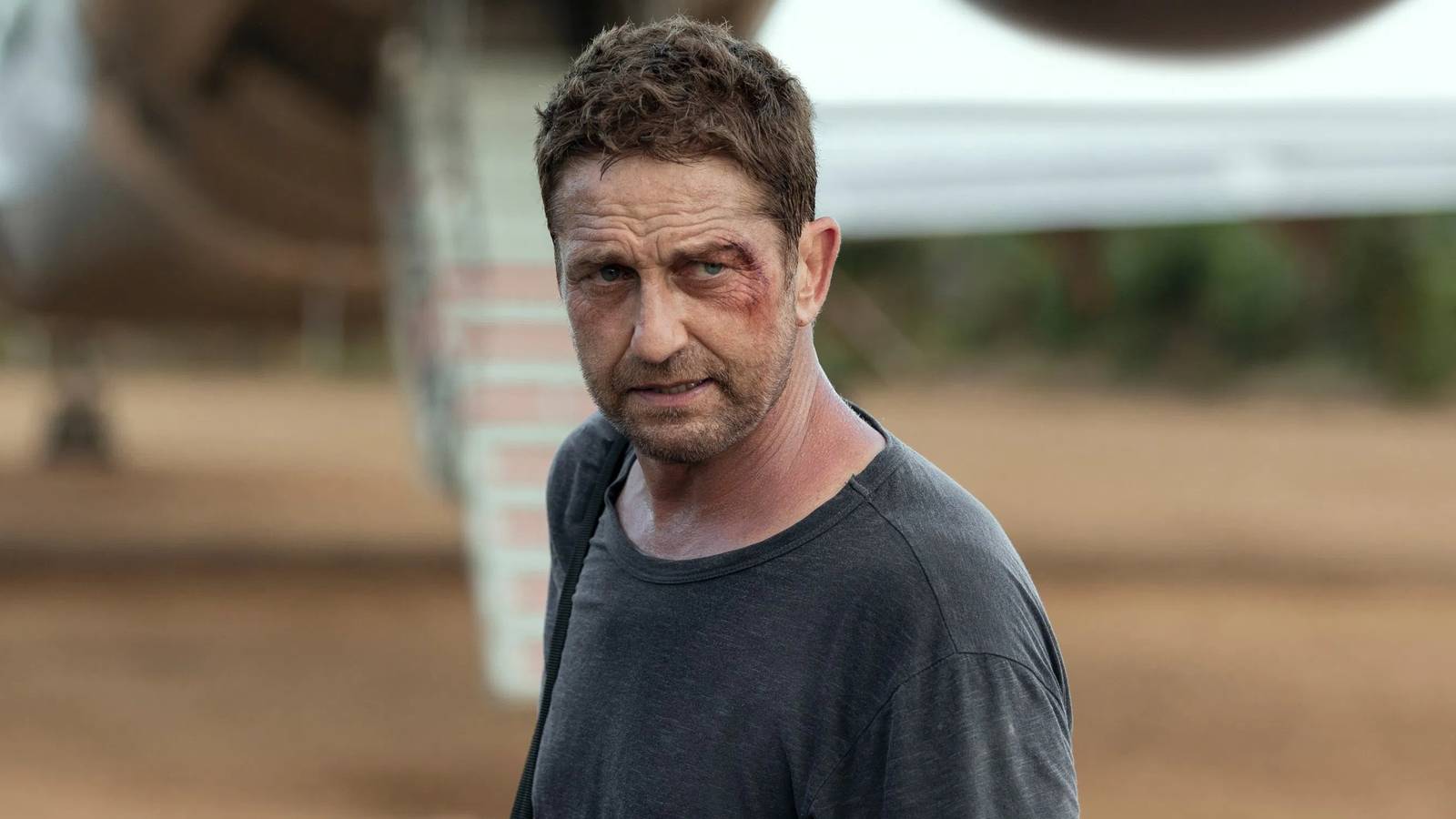 Gerard Butler's 2-Year-Old Action Thriller With 94% RT Score Hits ...