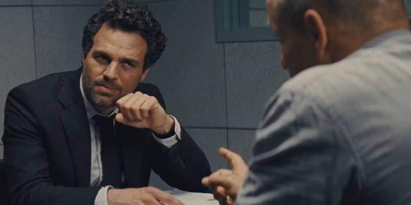 15 Clues That Give Away the Plot Twist in Now You See Me