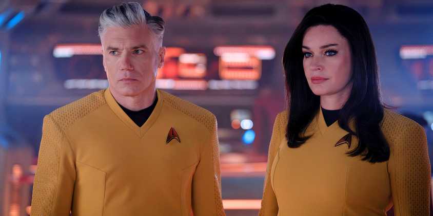 Star Trek: Strange New Worlds Star Teases 'Uncomfortable Situations' and New Love Interest for ...