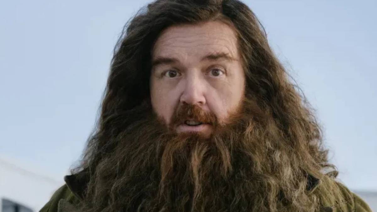 HBO's Harry Potter Reboot Set Photos Show Harry and Hagrid in a Magical ...
