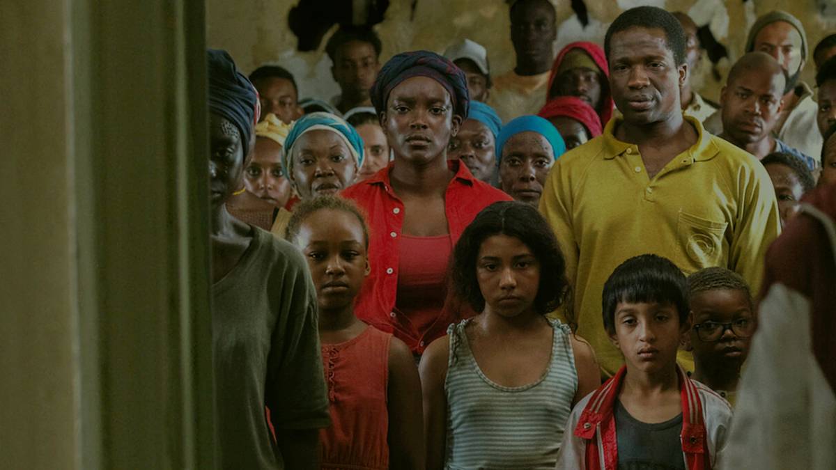 This Netflix Hidden Gem Horror With 100% RT Score Might Be the Scariest ...