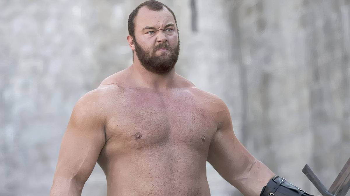"The Mountain" Actor Breaks Weight-Lifting Record, Scarier Than Fantasy Character He Played on ...