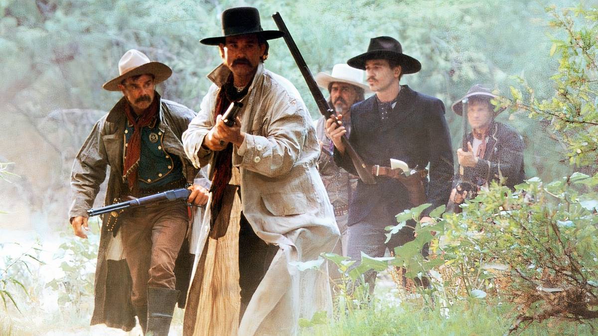 32 Years Later, This Kurt Russell Western Still Has 1 of the Greatest ...