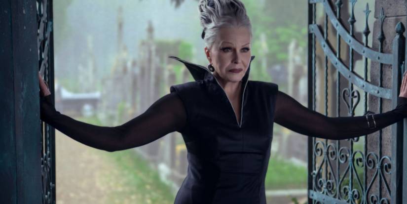 A Wild Wednesday Theory Makes Ophelia Frump the Show's Villain From the ...