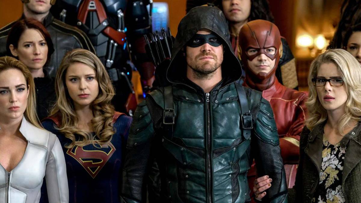 Arrowverse Star Calls Out 'Bad Behavior' From Co-Stars on Set: 'It Was ...