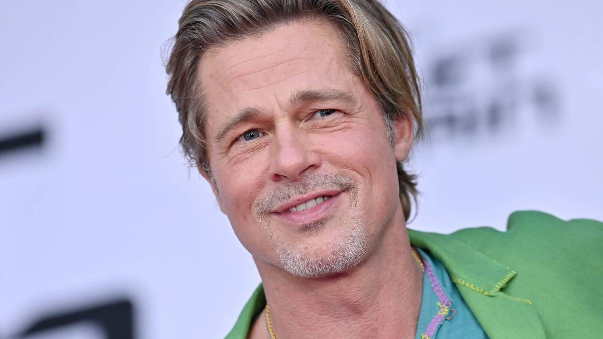 Brad Pitt's $239M 'Pulp Fiction-Meets-Die Hard' Action Movie Is ...