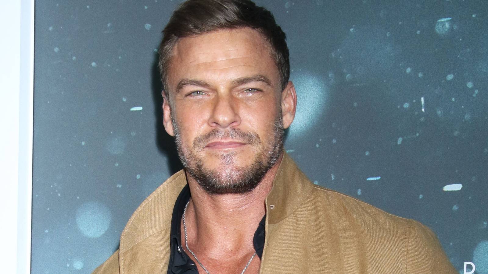 Playdate Release Date Revealed for Alan Ritchson & Kevin James Action ...